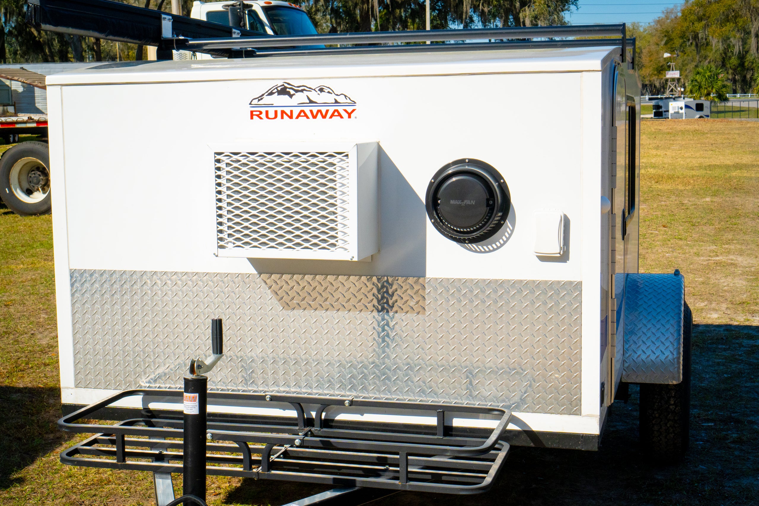 Runaway Campers RangeRunner | Runaway Campers